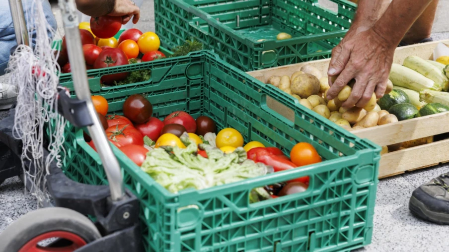 Table Suisse sauve 8'500 tonnes de denrées alimentaires en 2025 - La Télé